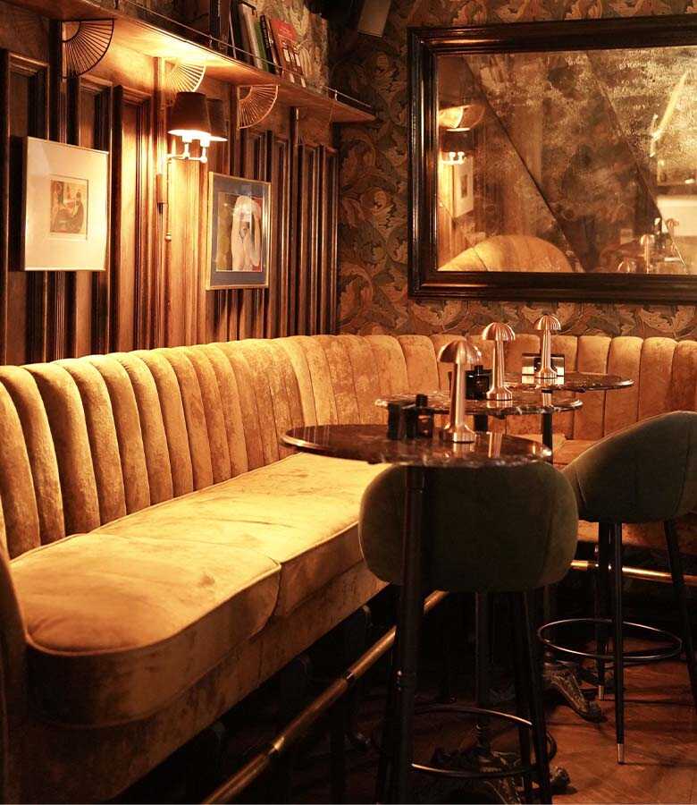 Коктейльний бар Saint Bar - готовий проєкт від deHouse
